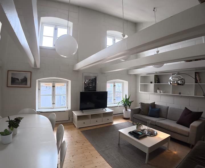 Spacious Old Town Penthouse With View - Stockholm