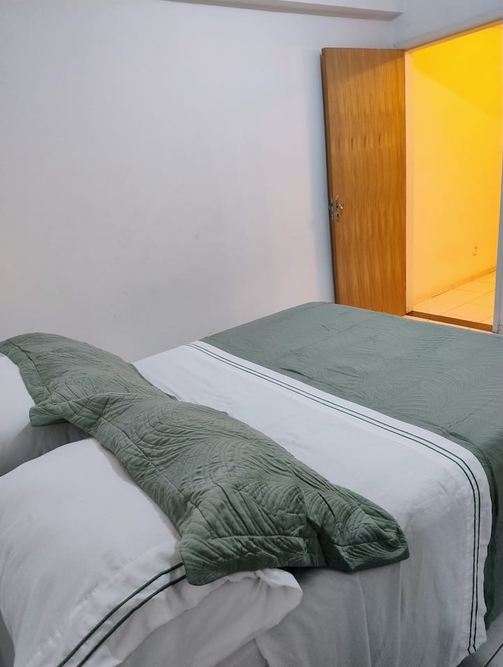 Localização Perfeita! Com Conforto. - Vitória da Conquista