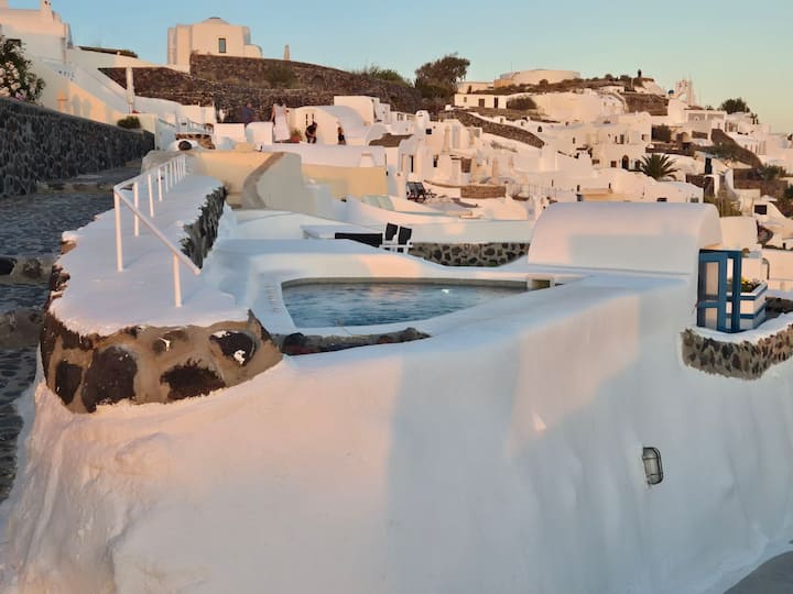 Kristy Cave House - Greece