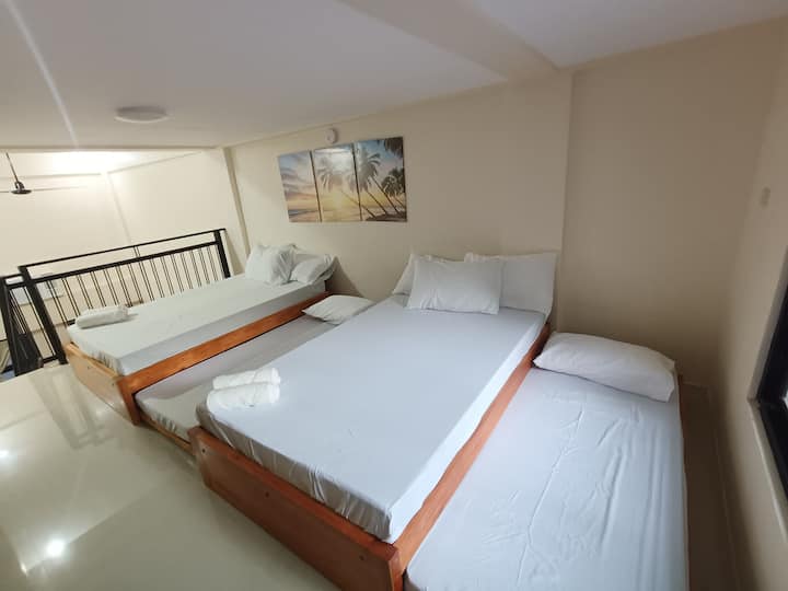 Hillside Inn Calatagan Casa 4 Near The Beach - Calatagan