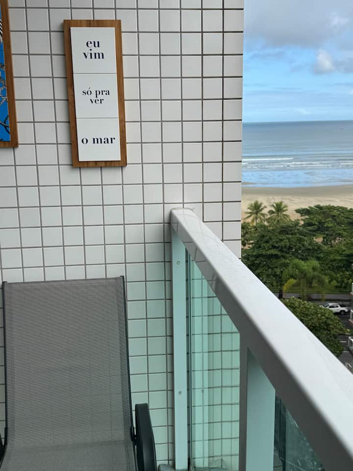 A Poucos Passos Da Praia Do Gonzaga - Santos