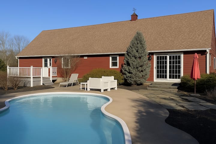 Mountain Peak Retreat - Pool - Hot Tub - Ellenville, NY