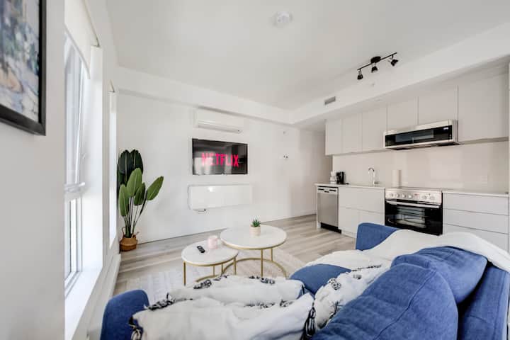 Modern 1br Downtown Montreal Apt |Near Bell Centre - Lasalle