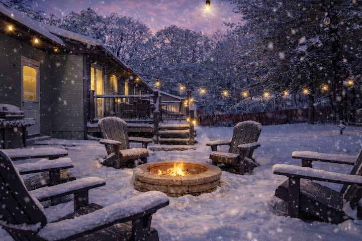 5br Lake Retreat • Fire Pit • Near Camelback - Pocono Lake, PA