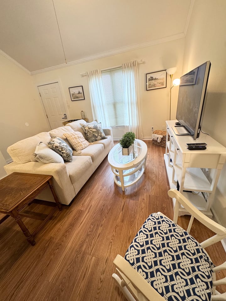 The Crystal Cottage~3 Bd~boat Parking~dog Friendly - Atlantic Beach, NC