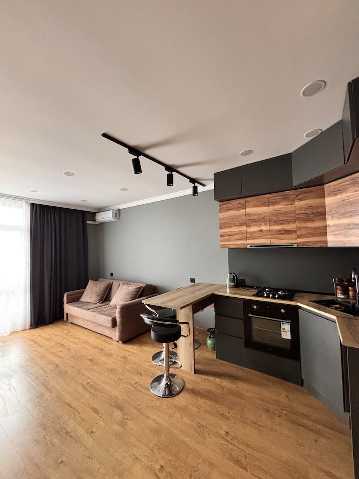 Студия с видом на горы - Batumi