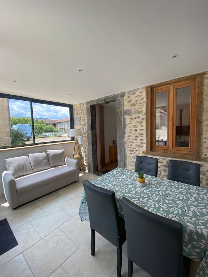 Maison De Village Au Style Raffiné - Ariège