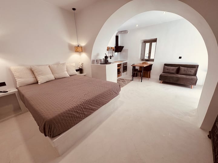 M Petite Studio - イオス島