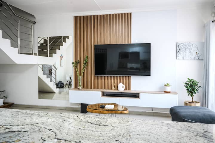 Stylish City Escape – Casa Bliss - Windhuk