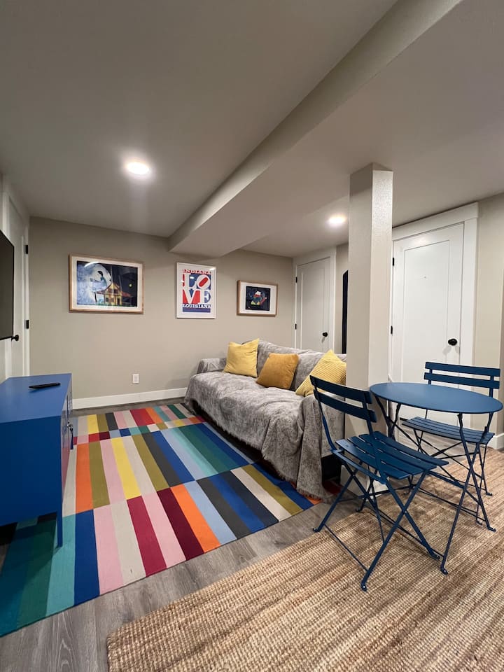 Bright & Cozy 2br – Walk To Alberta/fremont - Portland, OR