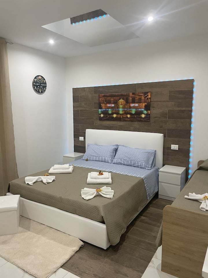 Aquelpaeserooms (A' Biviratura) - Rosolini