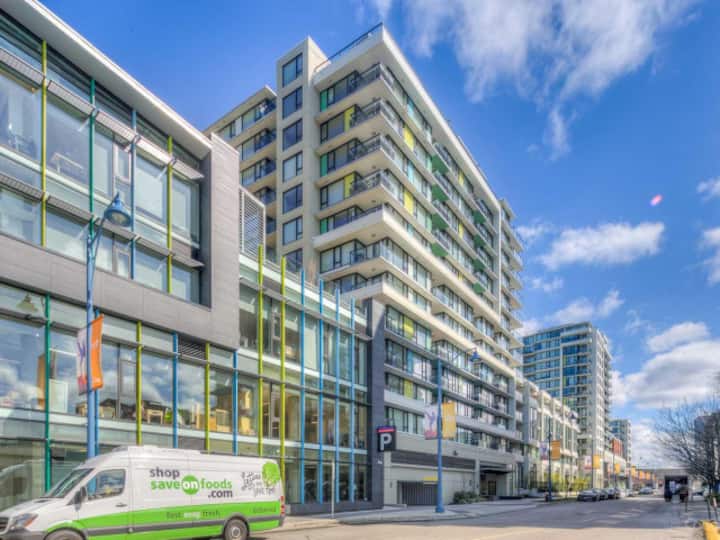 High Level Huge Patio 2b2b - 리치먼드