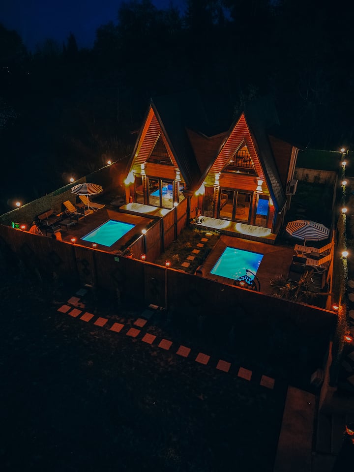 Sıcak Havuzlu Jakuzili Bungalow - İzmit