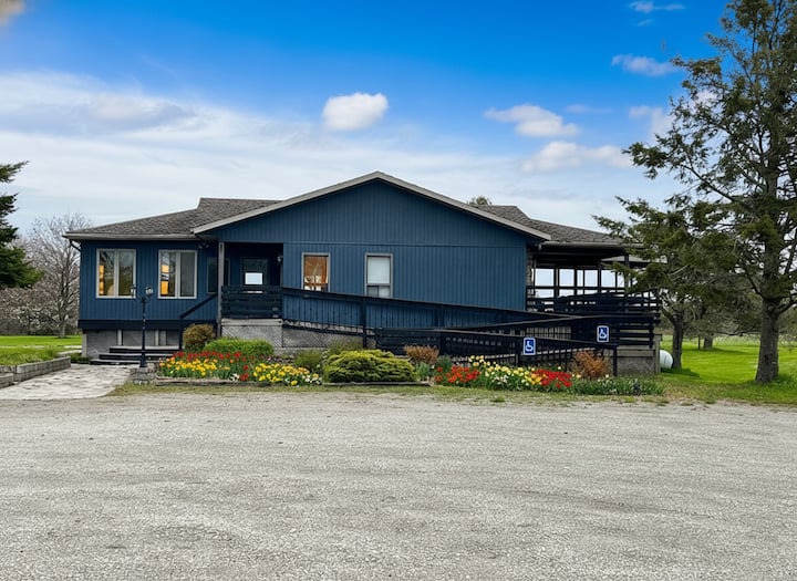 100 Acre Lodge • Private Nature Retreat - Tobermory