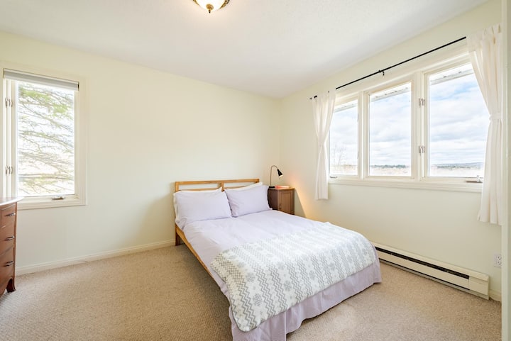 Private Room In Monteith - 프레더릭턴