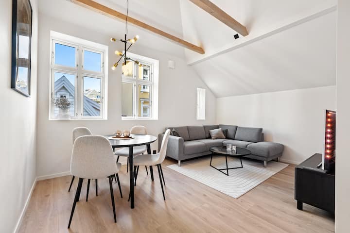 Nyoppusset Leilighet I Hjertet Av Bergen Sentrum. - Bergen, Norway