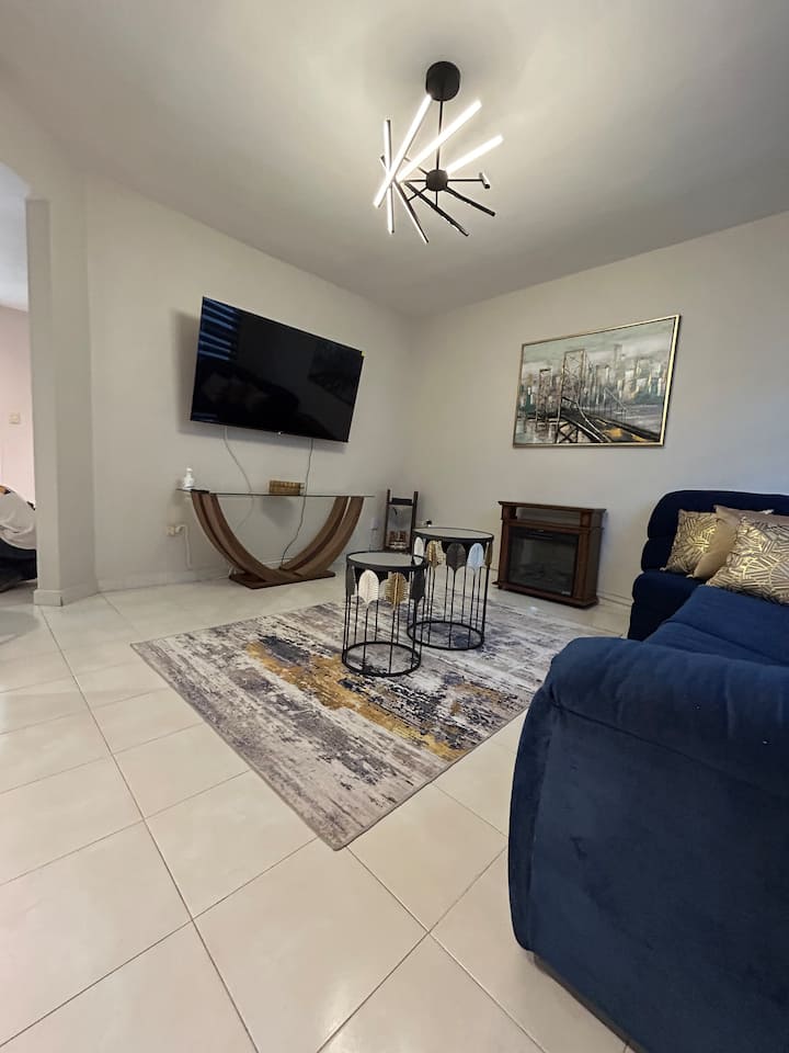 Home At The Heart Of Torreon - Gomez Palacio