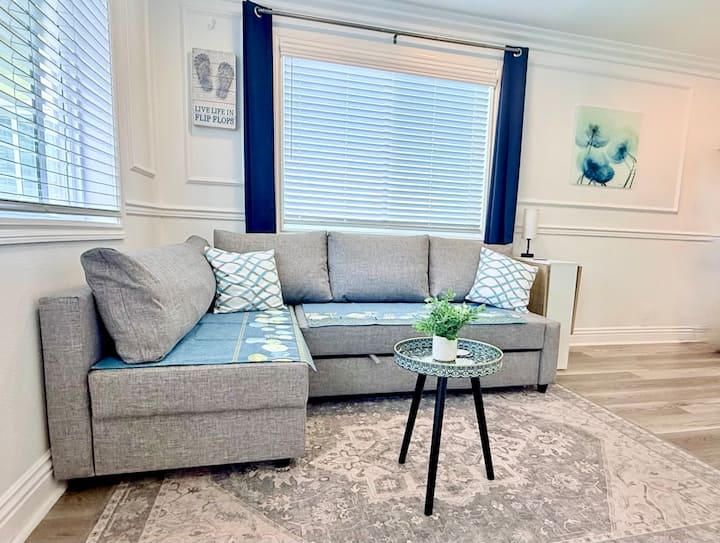 Serenity Beach Cottage - Point Loma - San Diego