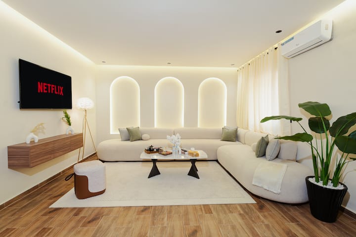 Luxe 2br Appart • 5 Min Airport • Centre • Modern - Marrakech