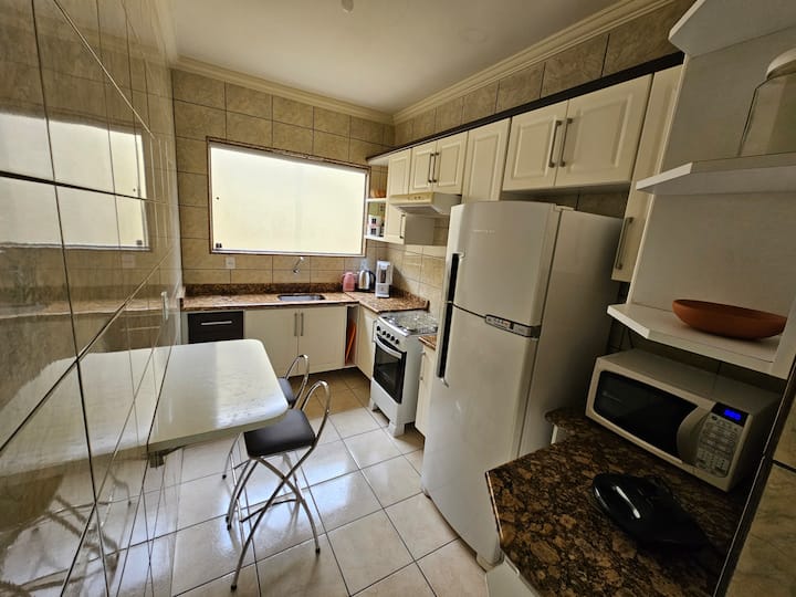 Casa Vista Bonita 3/4 Ar - 4 Garagens Acesso Fácil - Vitória da Conquista