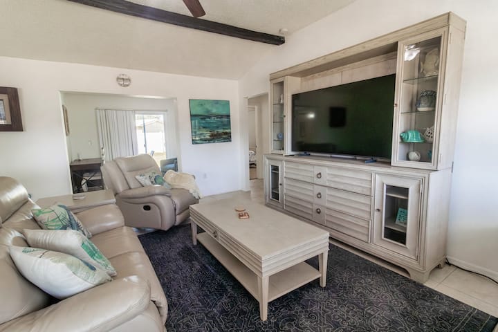 Bring The Whole Family! - Sarasota, FL