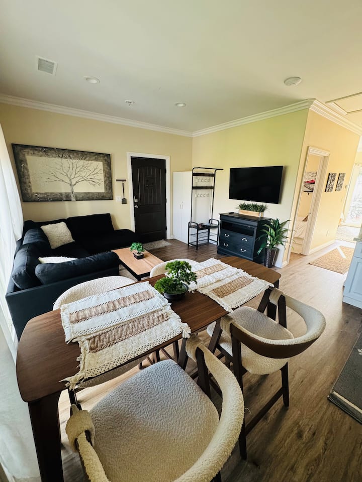 Bella Villa Guesthouse - Rancho Cucamonga, CA