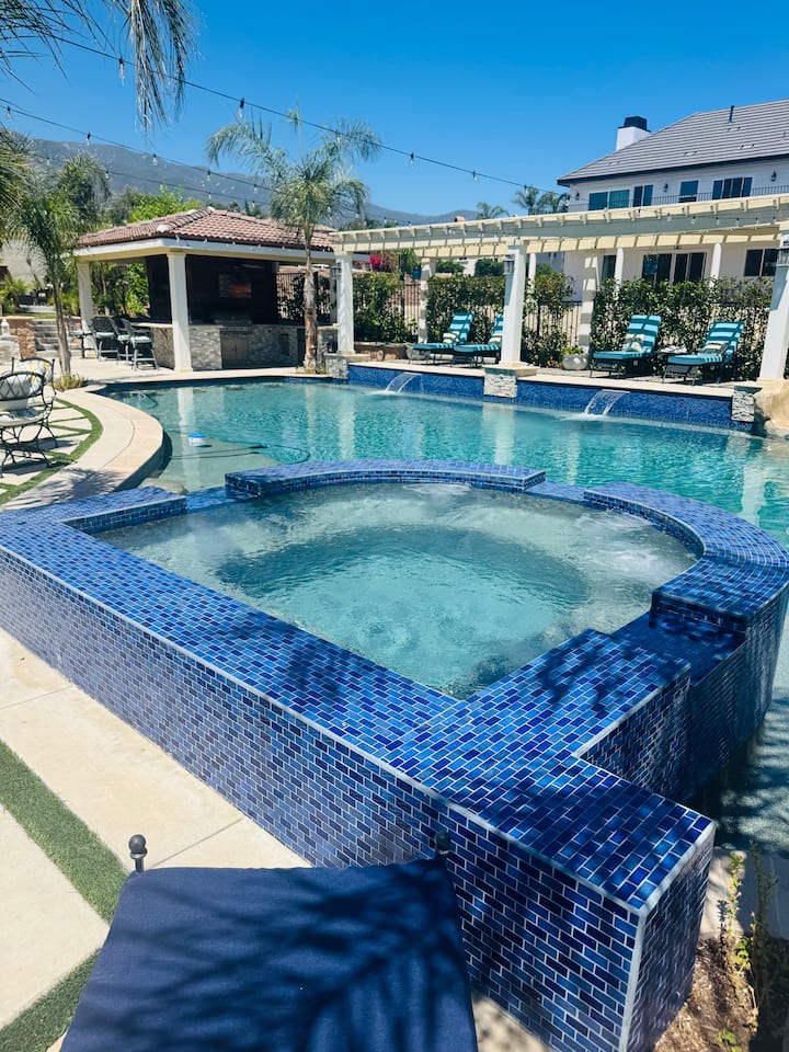 Bella Villa Pool & Spa (Snacks Incl) - 庫卡蒙格牧場