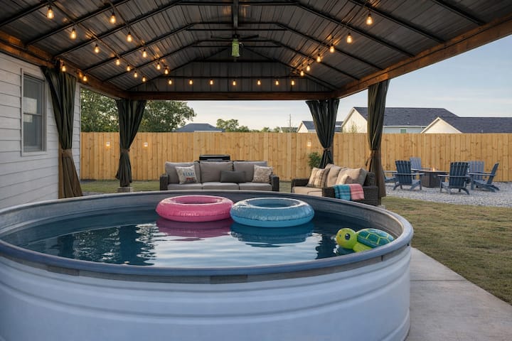 Cowboy Pool Retreat Near Granbury, Sleeps 12 - Beacon Lake, Bluff Dale