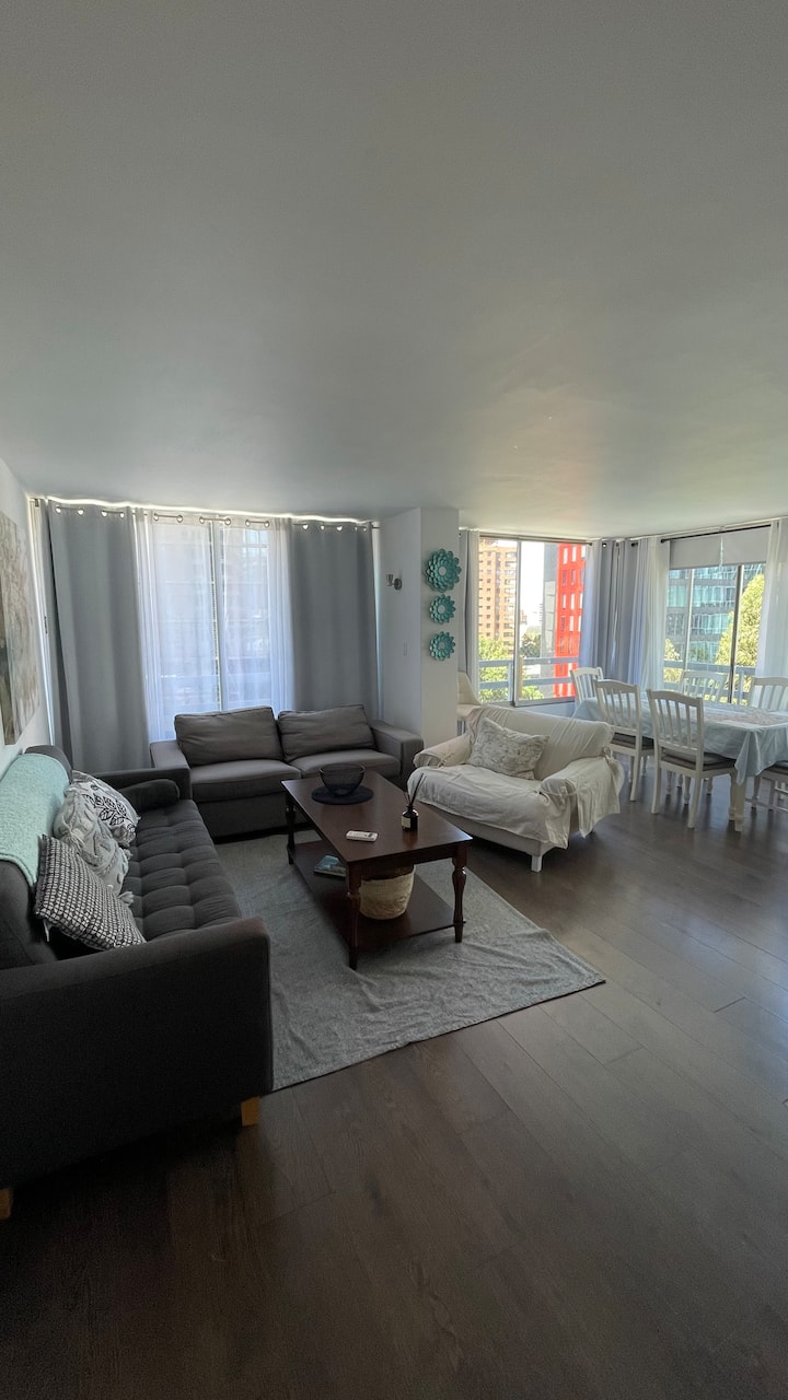 Departamento Familiar Parque Arauco. - Santiago