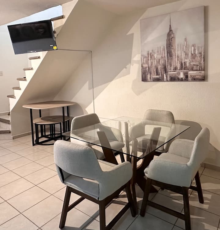 Casa En Zona Norte De León Cerca De  Plaza Mayor. - León