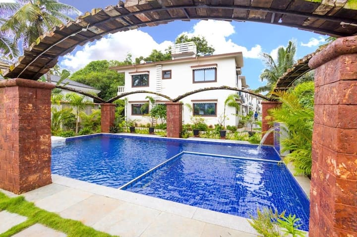Seamajestic 7bhk • Opp Artjuna • Pool + 2 Jacuzzi - Goa
