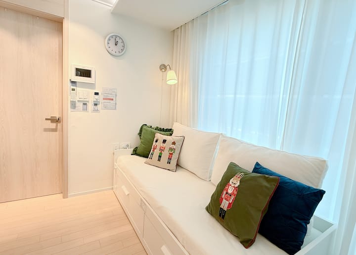 [합법숙소] 새해할인ㅣ서울,합정,홍대,종로ㅣ무료주차,짐보관,엘베ㅣ7인숙소 - Seul