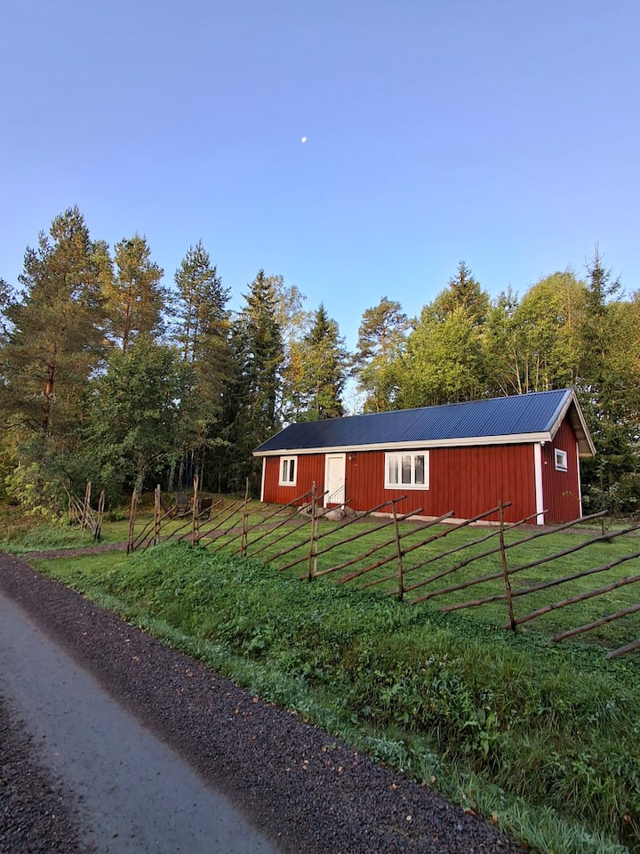 Gerenoveerd Authentiek Zweeds Huisje - Suède