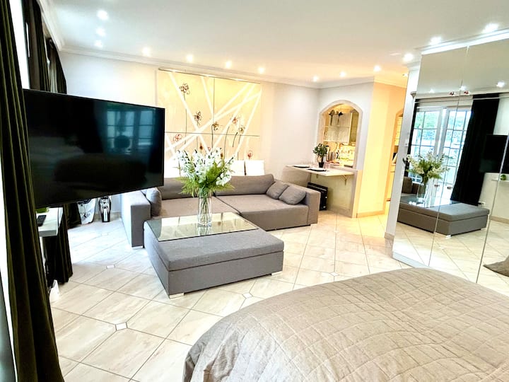 Studio Hotel Apartment With Direct Access To Lake - Pörtschach am Wörthersee