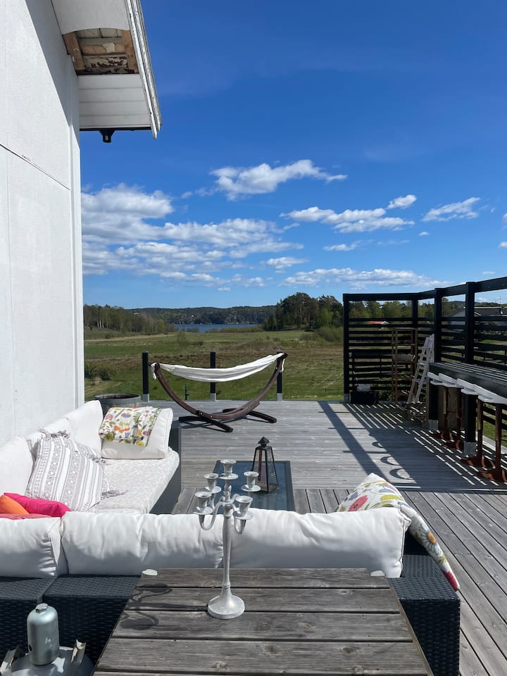 Lysekil Flat
På Landet, Nära Hav Och Klippor - Lysekil