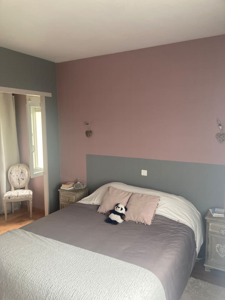 Petit Nid Dans Les Alpes Mancelles - Saint-Léonard-des-Bois