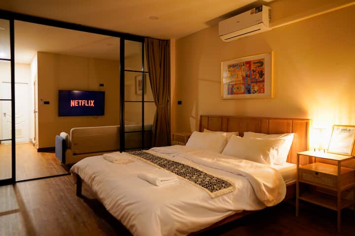 Aloha Room - Bangkok