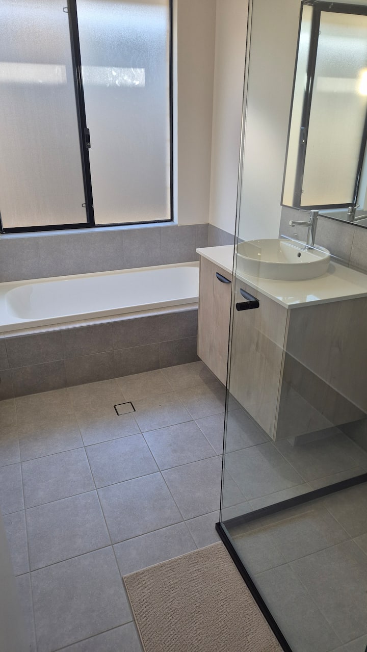 Cozy Room In A Modern Home In Wellard -