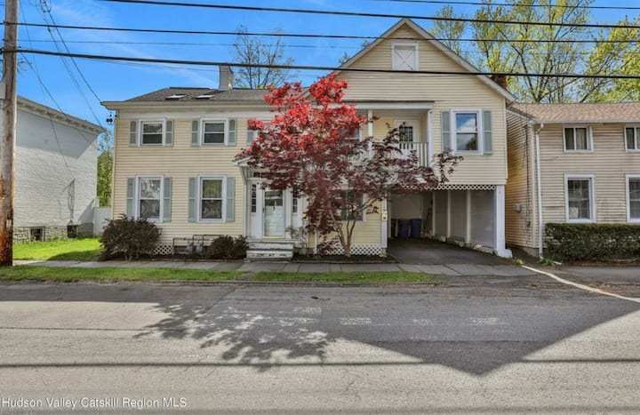 Uptown Getaway - Kingston, NY