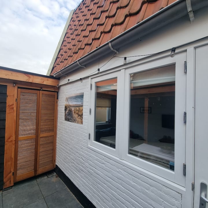 Bloei Aan Zee 
200m From Sea + Centre - Egmond aan Zee