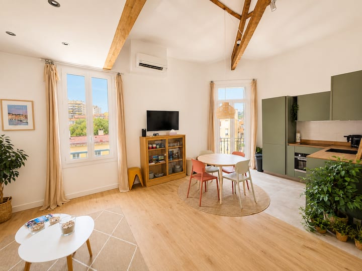 55m2 - Coeur De Ville - Atypique - 2 Chambres - Cannes