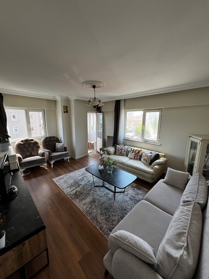 Merkezi Konumlu 2+1 (Her Yere Yakın) - Ataşehir