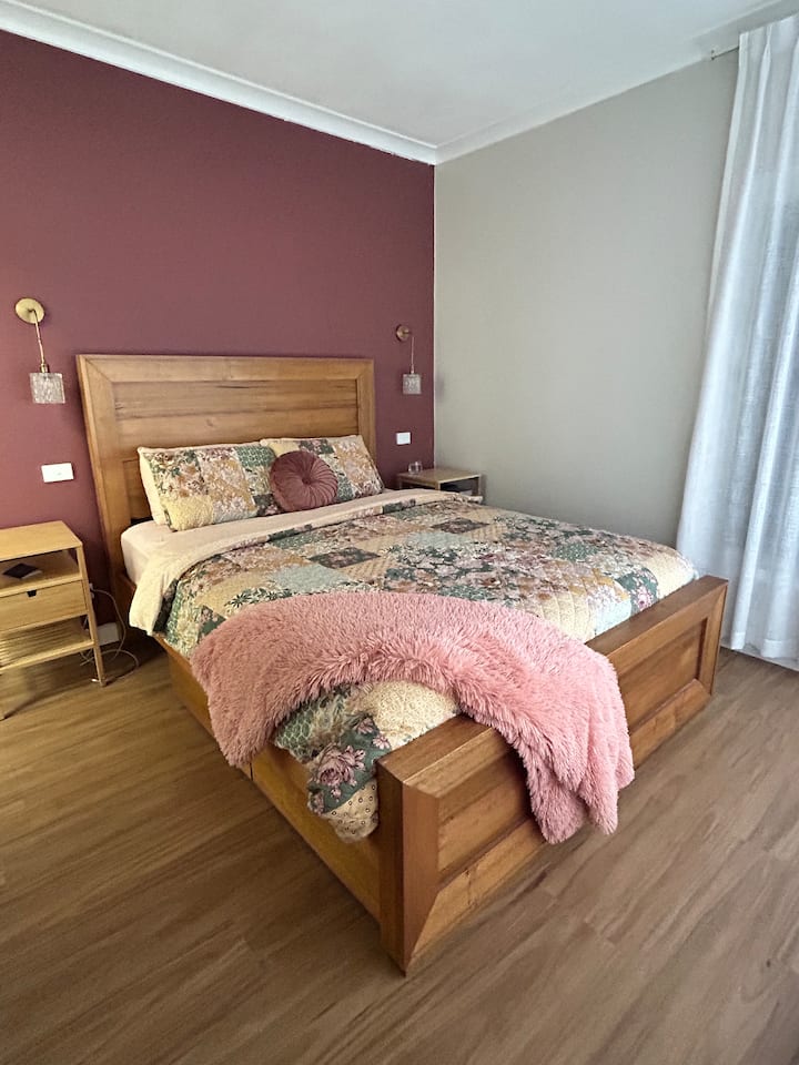 Charming And Cozy House - St Albans