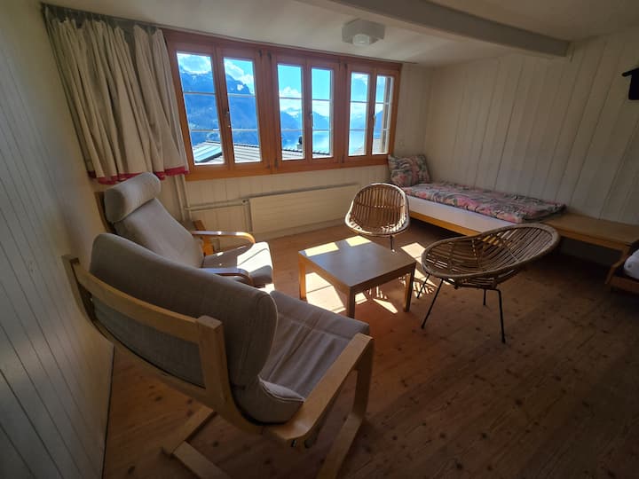 The Simple Place: 4 Beds •Terrace •Lake View •Wifi - Brienz