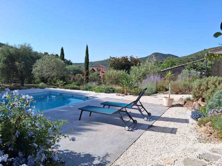 Le Mas De L'horts
Chambre D'hôte, Jardin, Piscine - Clermont-l'Hérault
