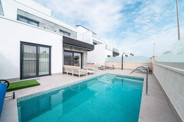South-oriented Villa - Private Pool - Garage - Pilar de la Horadada