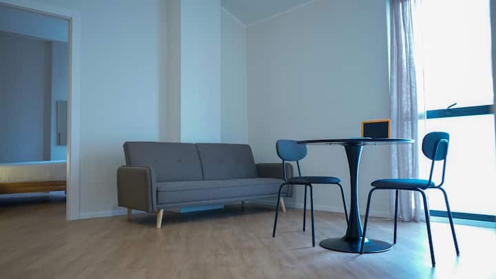 Apartment With Kitchen & Parking In City Center - Brindisi