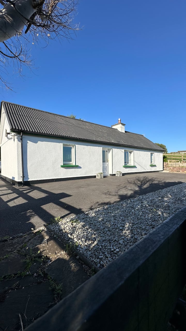 Beach Cottage - Achill Island