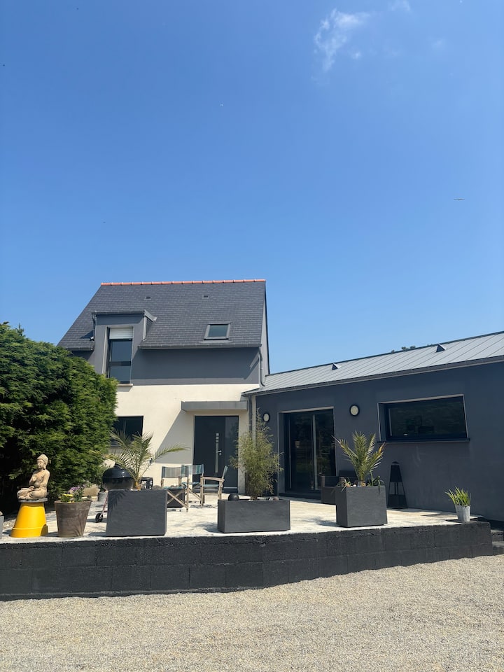 Maison De Vacances Moderne Et Lumineuse . - Lancieux