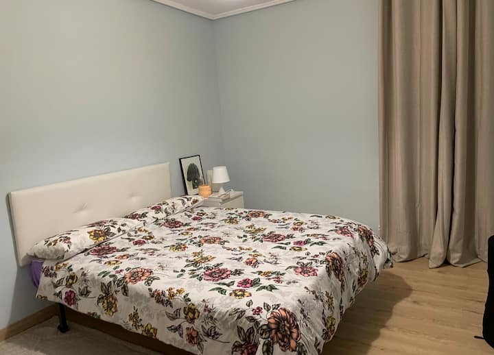 Habitación En Bilbao - Bilbao